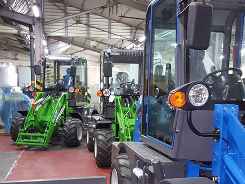 Wolf in the World-WOLF Equipment-Wheel loader, Excavator, Forklift