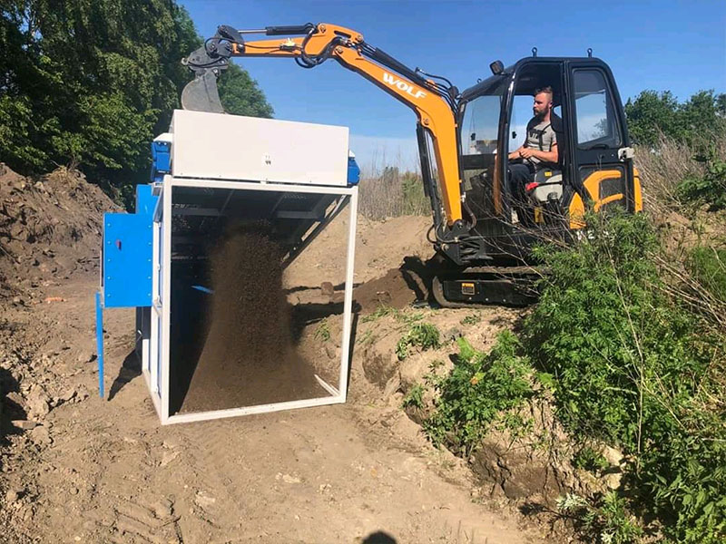 Wolf in the World-WOLF Equipment-Wheel loader, Excavator, Forklift