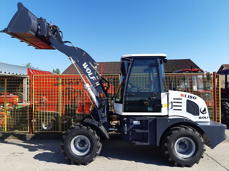 Wolf in the World-WOLF Equipment-Wheel loader, Excavator, Forklift